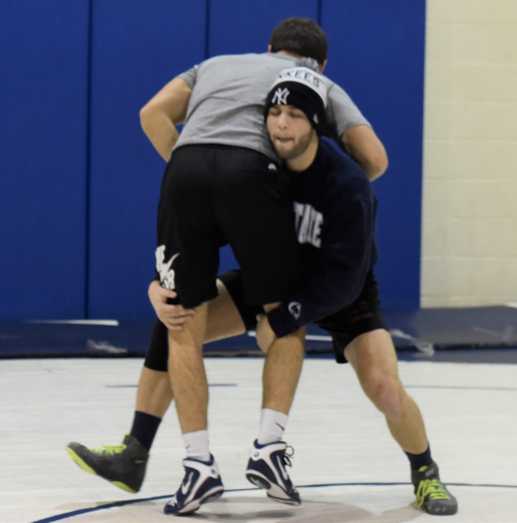 Simon, Roaring Lions have lofty goals for upcoming season - Herald-Standard